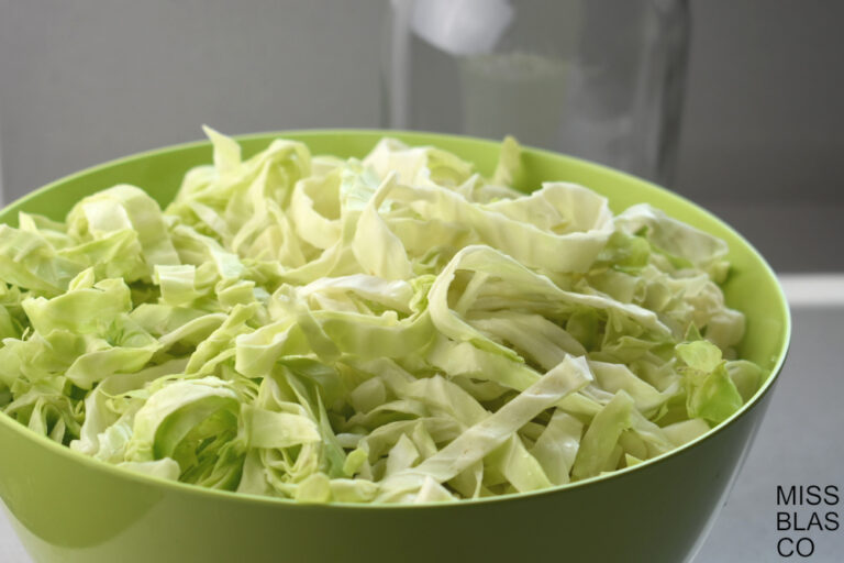 CÓMO FERMENTAR COL EN CASA (CHUCRUT) - RECETA - MISS BLASCO