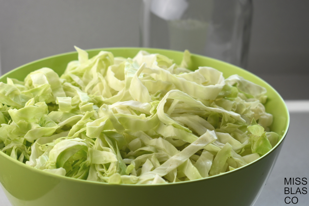 CÓMO FERMENTAR COL EN CASA (CHUCRUT) - RECETA - MISS BLASCO