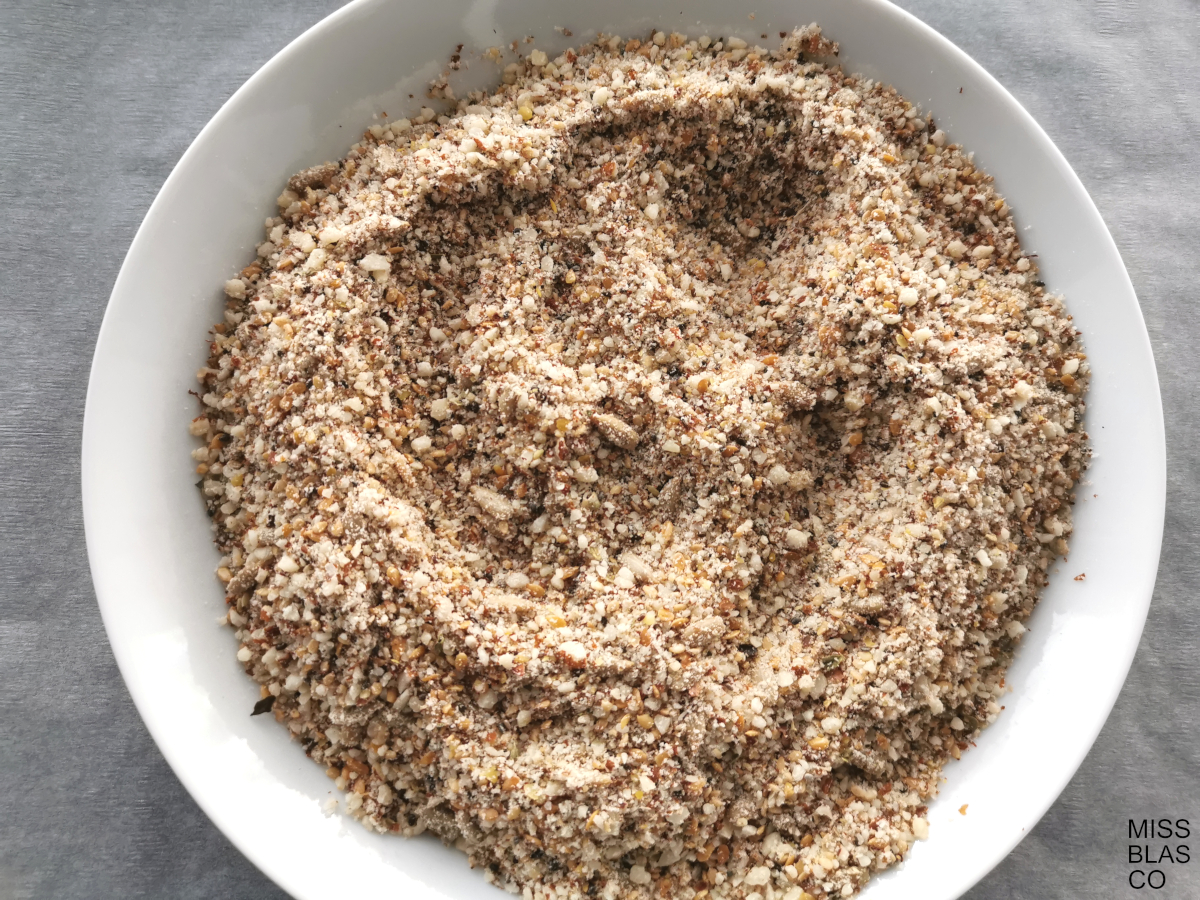 CRACKERS DE SEMILLAS CON PSYLLIUM - RECETA - MISS BLASCO