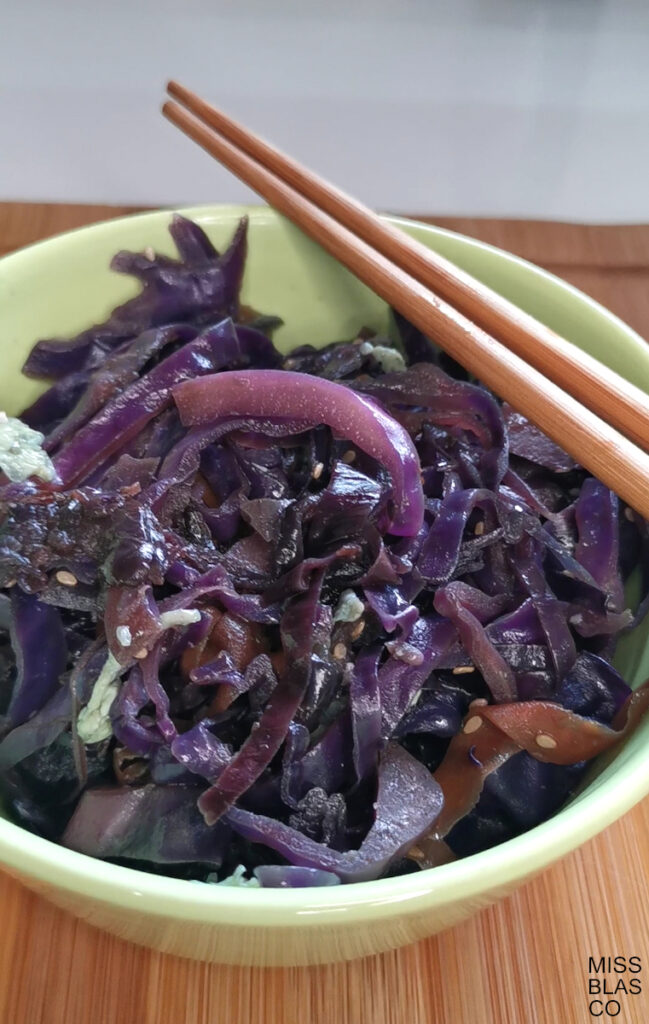 SALTEADO DE COL LOMBARDA - RECETA - MISS BLASCO